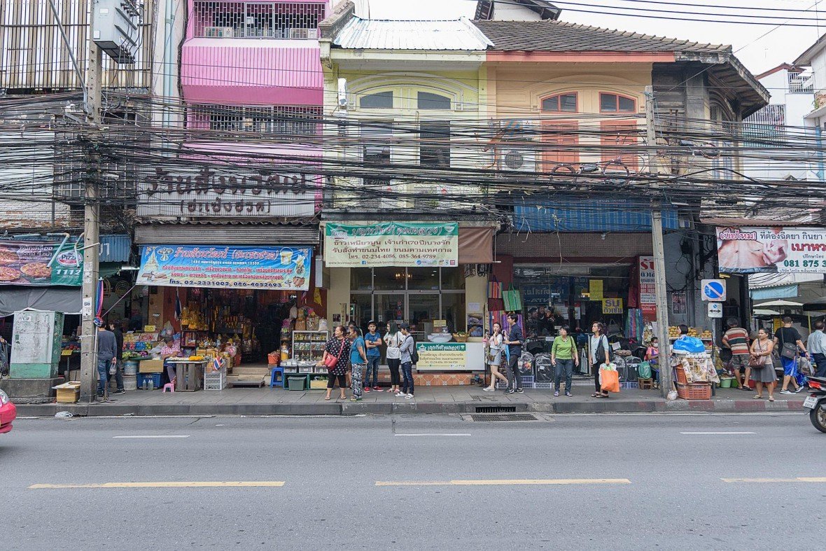 Neighborhood Spotlight: Bangrak - tasteofthailand.org